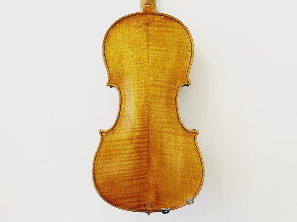 Italian violin by Carlo Antonio Testore, Milan, circa 1750 - JP Guivier